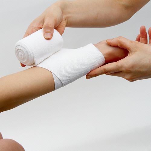 オカモト オカモト 弾力包帯 レジフレックスA 15cm×9m GN404 1箱（6巻） : ぱーそなるたのめーる - 通販 - Yahoo!ショッピング