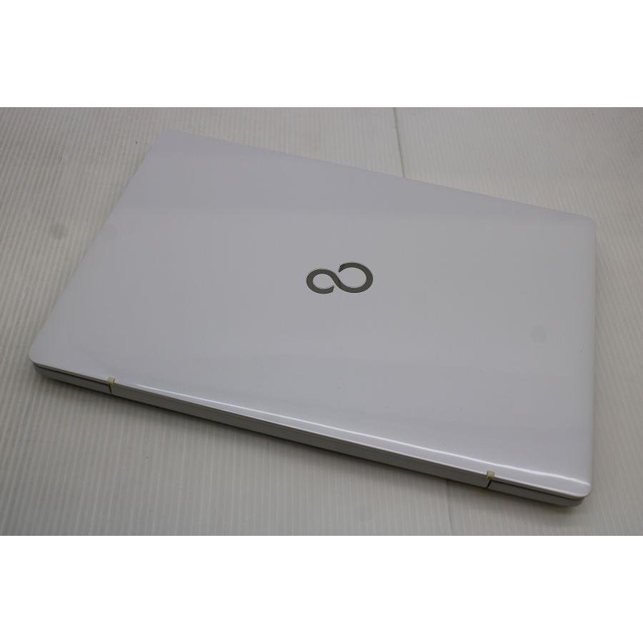 富士通 LIFEBOOK AH50/C2 Core i7 7700HQ 2.8GHz/8GB/256GB(SSD)/Multi/15.6W ...