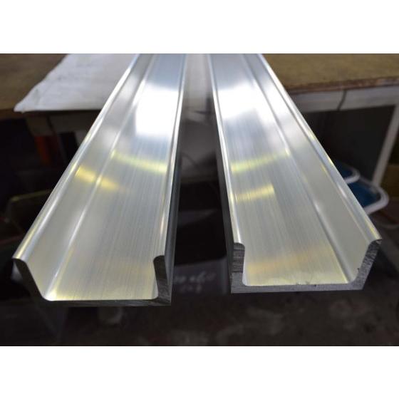 アルミ チャンネル(R付き・A6063)生地材 溝形鋼 各品形状の(1000〜100mm)各定寸長での販売（1カット無料サービス） : 横山 ...