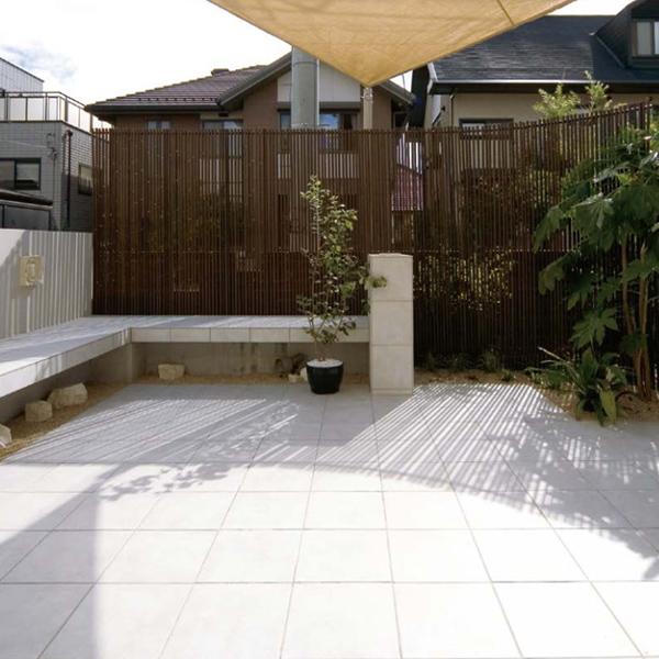 ホワイトバーチ 300mm角平(外床タイプ) IPS-300/WB-11 / LIXIL INAX 外装床タイル 玄関床 屋外床 : ips-300-wb-11 : タイルショップヤマシタ ...