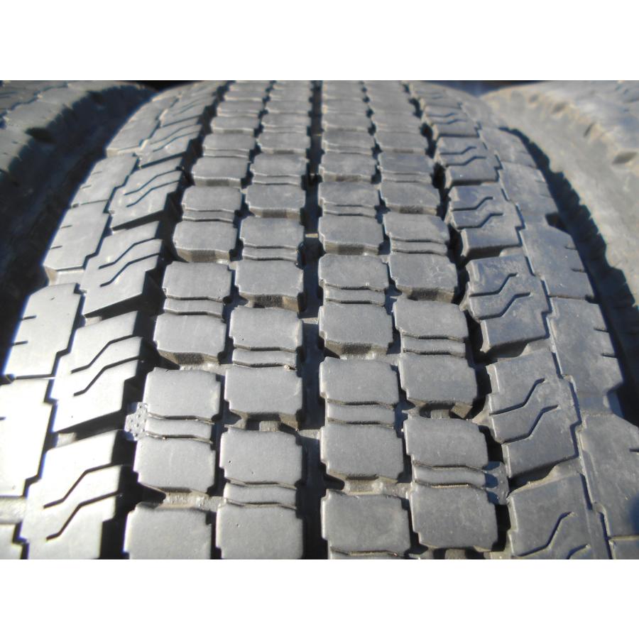 G175 中古タイヤ 送料着払い 225/70R16 冬4本セット スタッドレス LT 117/115L 12PR 225/70-16 225 ...
