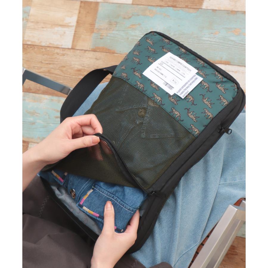 チチカカ KiU パッカブルコンプレッションポーチ ／ 圧縮トラベルポーチ 17.5L 24.5×38×15 折りたたみ 収納ポーチ 軽量 耐久性 衣類収納 衣類 出張 旅行 トラベル ns ...