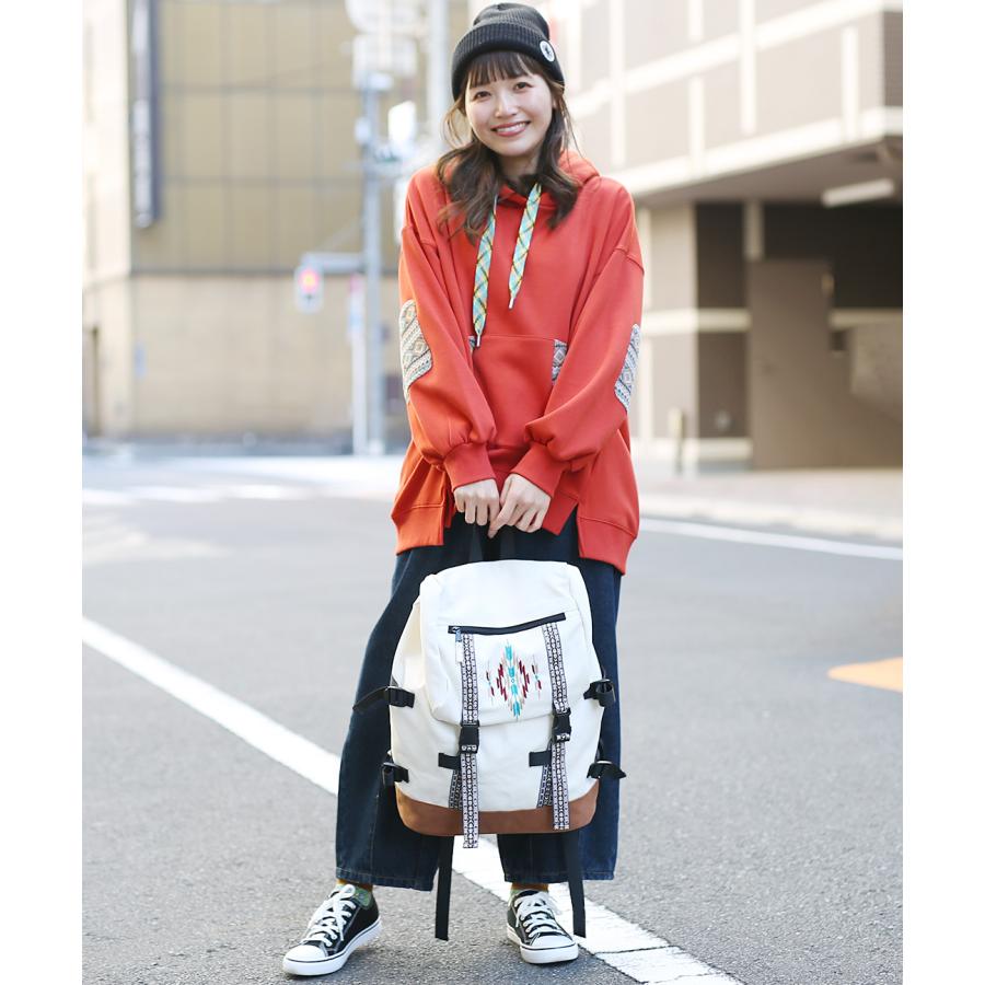 チチカカ ネイティブ刺繍キャンバスリュック ／ バックパック 大容量 22L たっぷり 男女兼用 フラップポケット チマヨ刺繍 A4 デイパック リュックサック zmscbb7028 ...