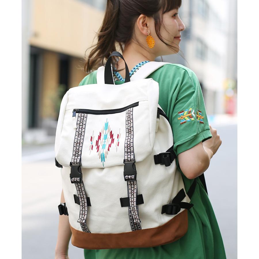 チチカカ ネイティブ刺繍キャンバスリュック ／ バックパック 大容量 22L たっぷり 男女兼用 フラップポケット チマヨ刺繍 A4 デイパック リュックサック zmscbb7028 ...