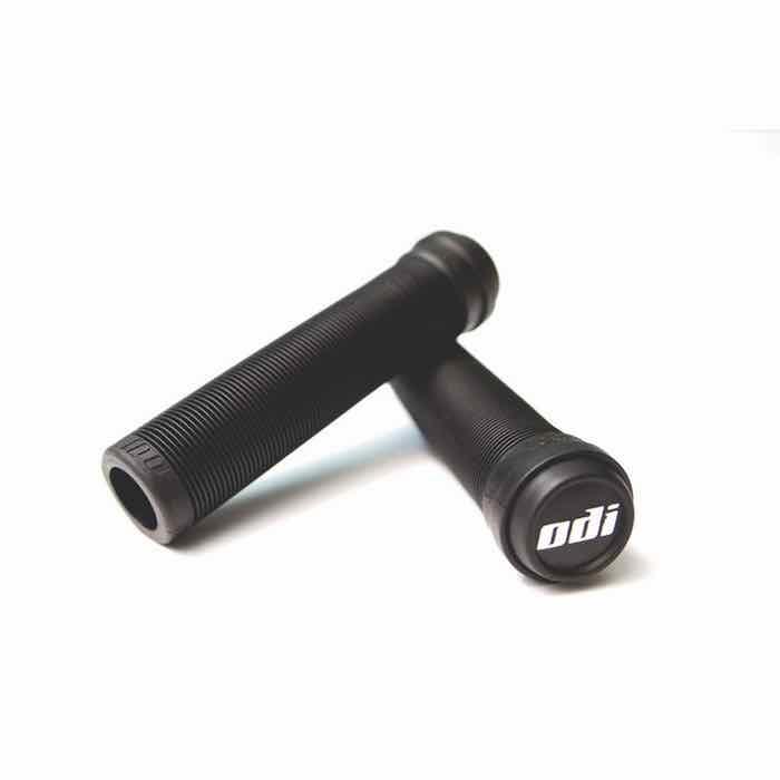 【最速発送】ODI オーディーアイ Longneck Flangeless Black 135mm 【自転車】【グリップ】【BMX】【スノー ...