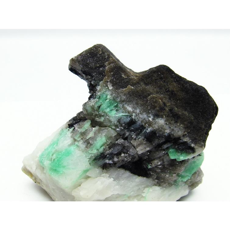 エメラルド 原石 送料無料 319g 一点物 181-2192 : 天然石・パワーストーンの東昇 - 通販 - Yahoo!ショッピング