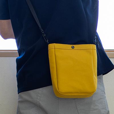 【豊岡製 日本製】帆布 ミニショルダーバッグ レディース メンズ 小さめ 縦型 エアバッグ ワンショルダー 斜め掛け 無地 シンプル スマホショルダー【U-005】 : Toyooka ...