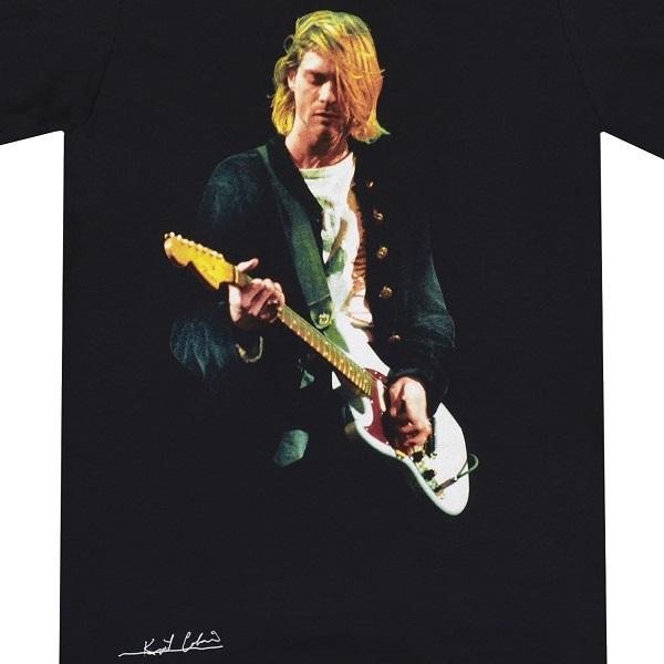 KURT COBAIN カートコバーン Guitar Photo Colour Tシャツ :KCT-13:GEEKHEAD - 通販 - Yahoo!ショッピング