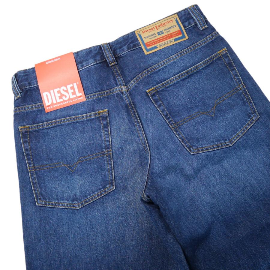DIESEL（ディーゼル） メンズジーンズ A11598 09I27 / 2001 D-MACRO L.32 インディゴブルー : TRE ...