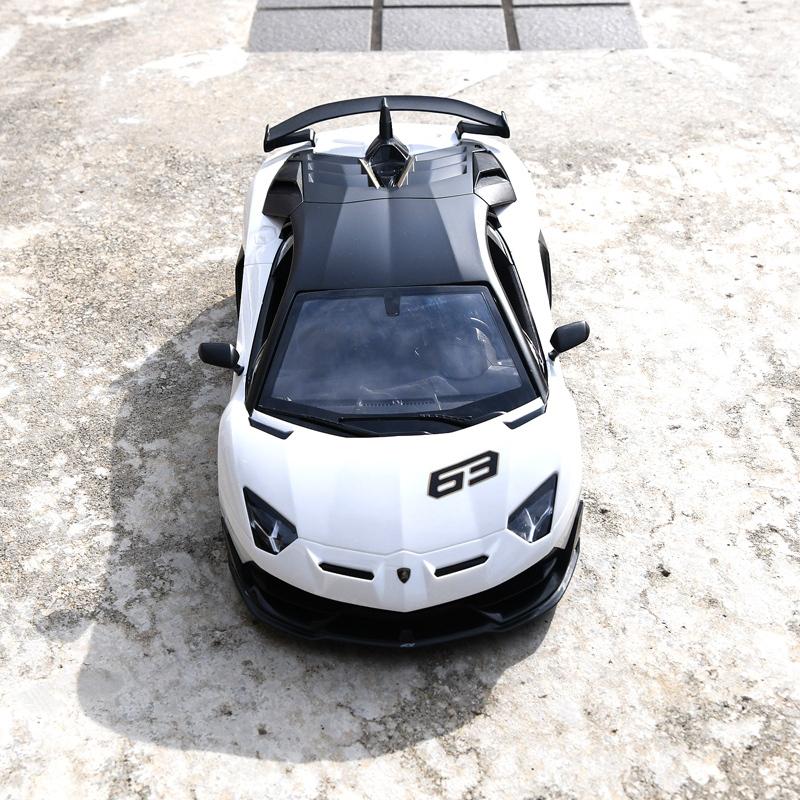 Lamborghini アヴェンタドールSVJ 1/14 RC ランボルギーニ正規 Lamborghini アヴェンタドールSVJ 1/14 RC ランボルギーニ正規