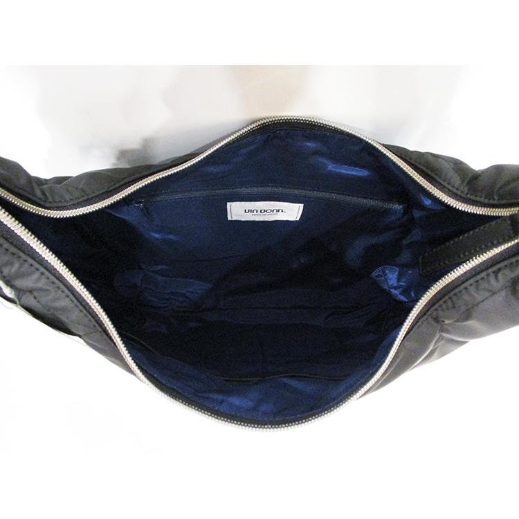 VIA DOAN ヴィア ドアン 牛革 本革 Parrot パロット ポリウレタン 微撥水ラバー加工 ドットステッチ キルティング 三日月形 ...