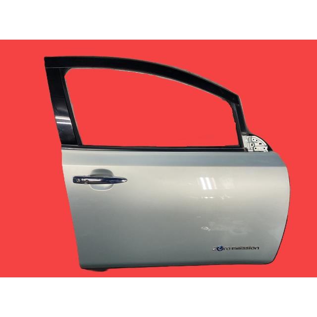 リーフ 日産 ZAA-ZE1 右フロントドア ライトグリーン/KBR H30 ※個人宅には発送不可 H010M-5SKMA ☆即決 : トリプル・アール - 通販 - Yahoo!ショッピング