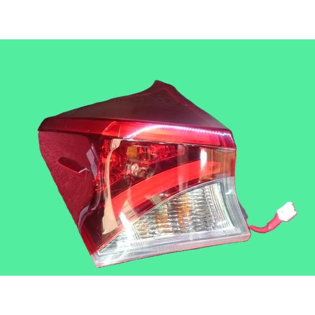 オーリス DAA-ZWE186H 左テールランプ 点灯確認済 H28 81561-12C31 ☆即決 : トリプル・アール - 通販 ...