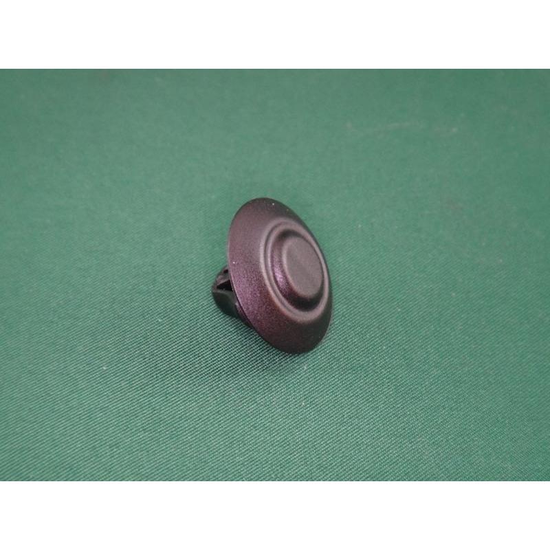 Mercedes-Benz メルセデス・ベンツ純正部品 : GLAクラス(X156)エンジンフード・インシュレータ(クリップ付き) : オート ...