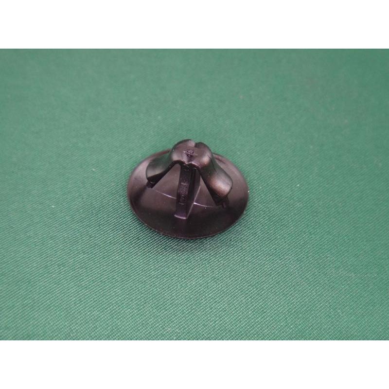 Mercedes-Benz メルセデス・ベンツ純正部品 : GLAクラス(X156)エンジンフード・インシュレータ(クリップ付き) : オート ...