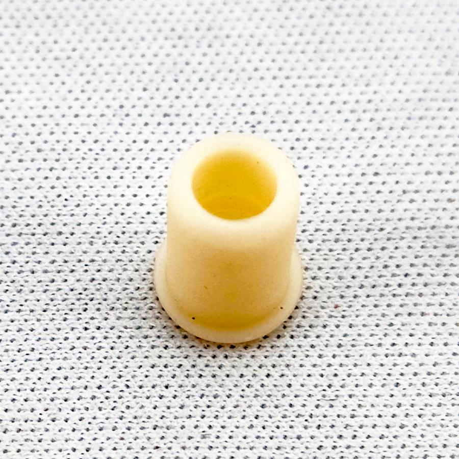 Mercedes-Benz 純正 エンブレム 取付用 グロメット (1個) (1689971381) メルセデス・ベンツ 部品 : オート ...