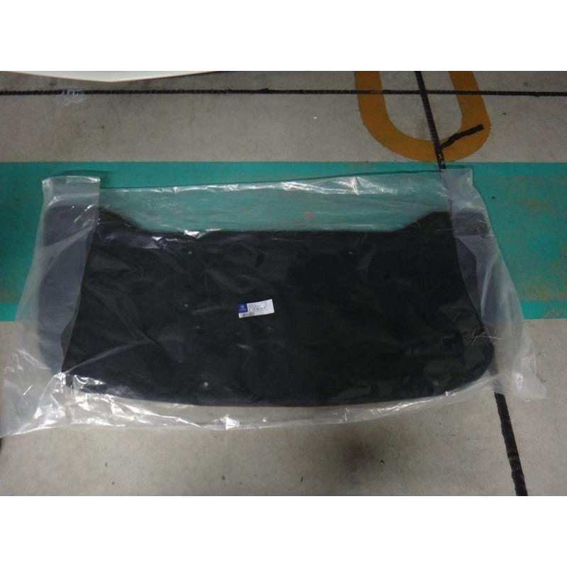 Mercedes-Benz メルセデス・ベンツ純正部品 : Aクラス(W176)エンジンフード・インシュレータ(クリップ付き) : オート ...