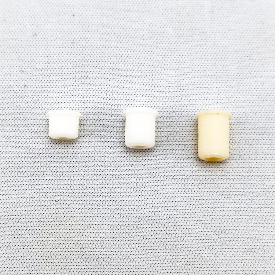 Mercedes-Benz 純正 エンブレム 取付用 グロメット (1個) (2019972281) メルセデス・ベンツ 部品 : オート ...