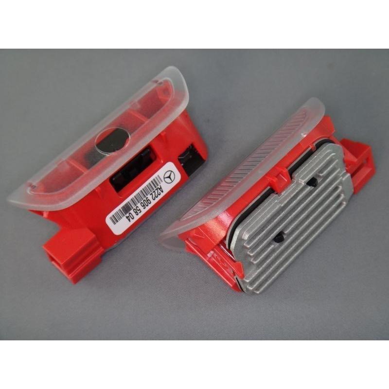 Mercedes-Benz（メルセデス・ベンツ） Mercedes-Maybach 純正 部品 マイバッハ・ロゴ・LED・プロジェクター・カー ...