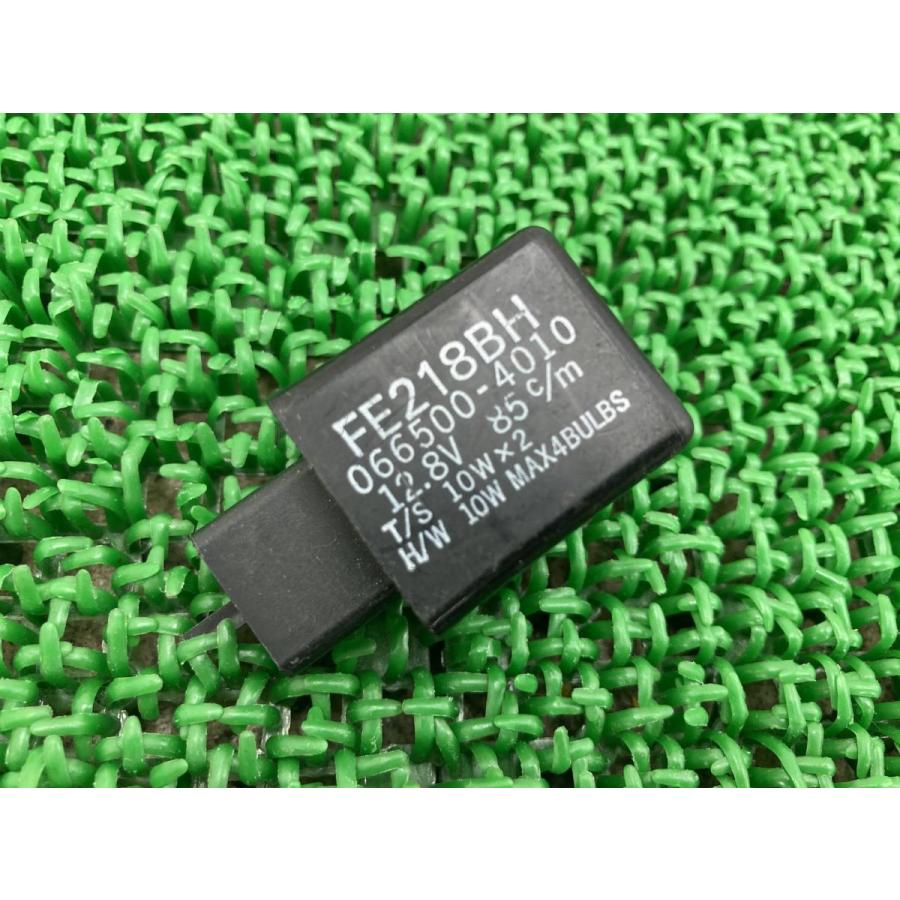 カワサキ ZRX1200ダエグ ウインカーリレー FE218BH 純正 中古 バイク 部品 ZRT20D コンディション良好 割れ欠け無し ...