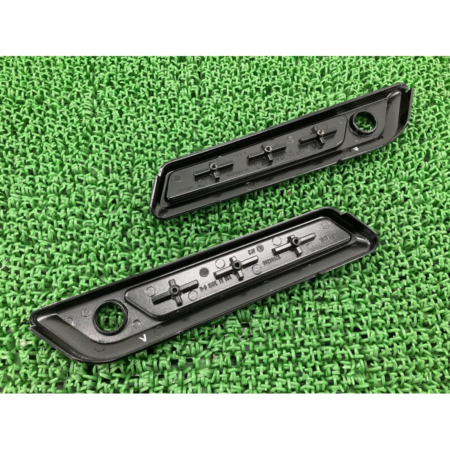 FLHRXS1750 サドルバッグラッチカバー 左右 黒 90200448/90200449 ハーレー 純正 中古 90200448 ...