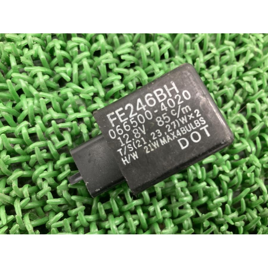 ヤマハ発動機 SR400 ウインカーリレー FE246BH ヤマハ 純正 中古 バイク 部品 RH01J 割れ欠け無し 希少品 品薄 車検 ...