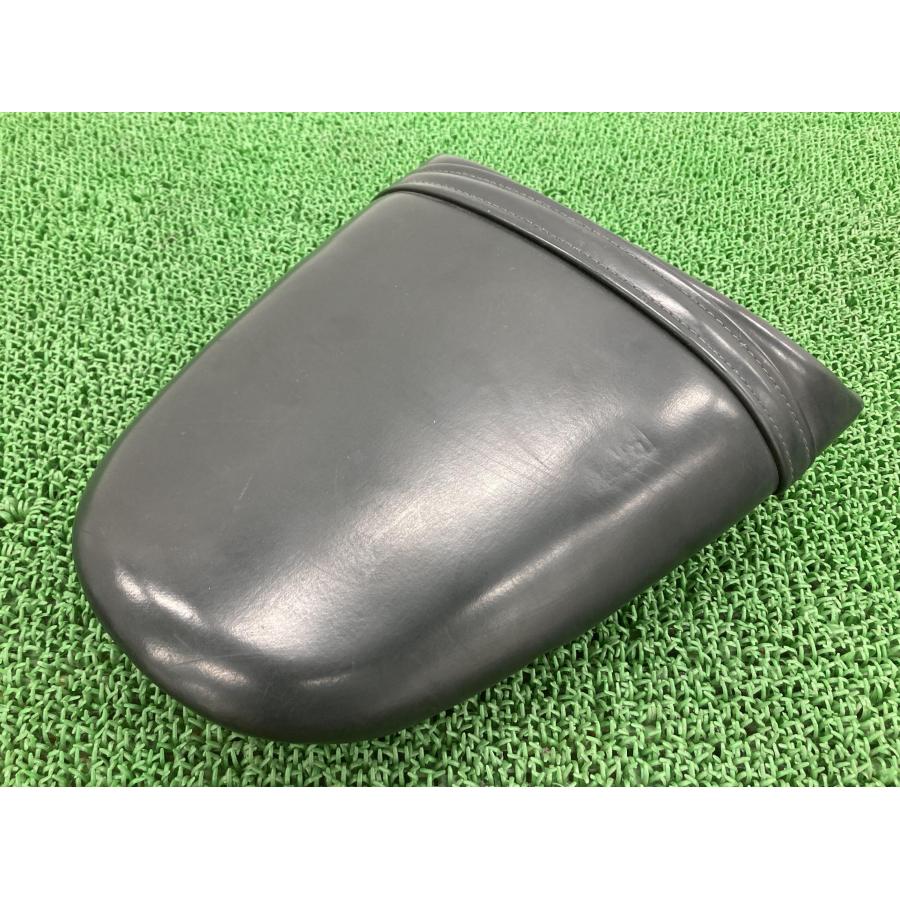 デイトナT595 タンデムシート 2301450 トライアンフ(TRIUMPH) 純正 中古 1997年式外し SMTTE502L トライアンフ リアシート タンデムベルト 50 : ティー ...