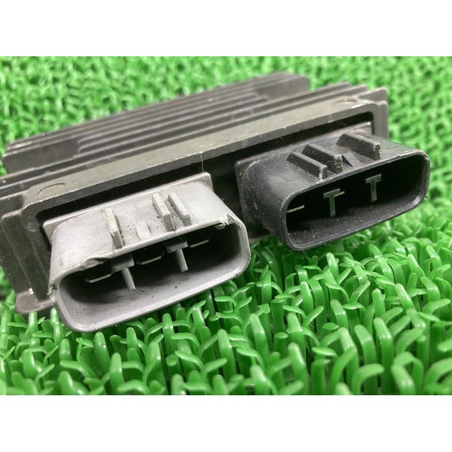 カワサキ H2 H2R レギュレター 純正 中古 バイク 部品 カワサキ H2 H2R レギュレター 純正 中古 バイク 部品
