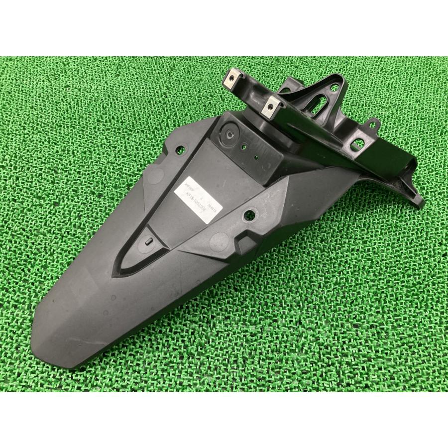 ホンダ PCX150 リアフェンダー K35 純正 中古 バイク 部品 KF18 PCX125 JF56 割れ欠け無し 品薄 車検 Genuine : ティーエスパーツ - 通販 ...
