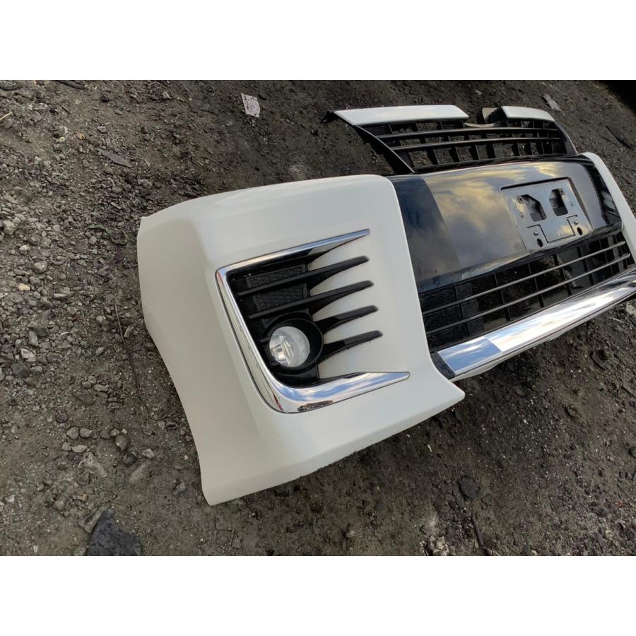 H28年 80系 (ZWR80) ヴォクシー フロントバンパー ZS煌 カラーNo. 070 中古品 0167016 210206 TK : 辻井商店 2号店 - 通販 - Yahoo!ショッピング