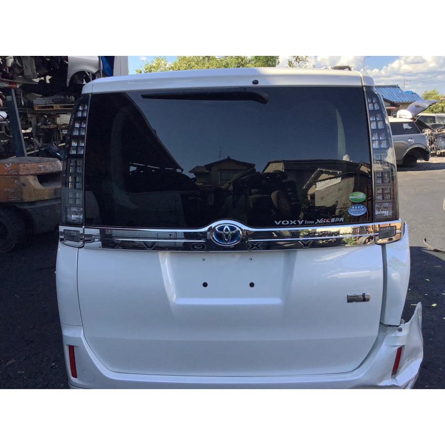 H26年 80系(ZWR80) ヴォクシー HV バックドア/リアゲート カラー070 中古品 即決 0030098 230808 MO : 辻井商店 2号店 - 通販 - Yahoo!ショッピング