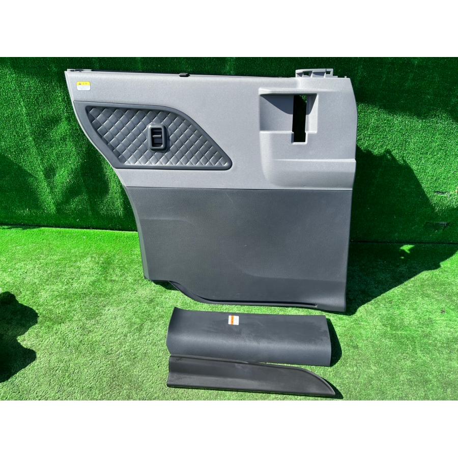 R2年 LA650S タント カスタム 左スライドドアドアトリム 内張り 中古品 即決 1028739 250225 YT : 辻井商店 2号店 - 通販 - Yahoo!ショッピング