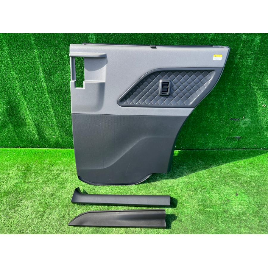 R2年 LA650S タント カスタム 右スライドドアドアトリム 内張り 中古品 即決 1028739 250225 YT : 辻井商店 2号店 - 通販 - Yahoo!ショッピング