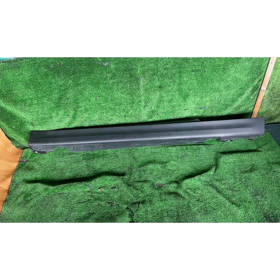H27年 DBA-XM12 F56 BMW MINI/ミニ 左サイドステップ 黒素地 中古品 即決 26891 231117 TK どんぐり上 ...