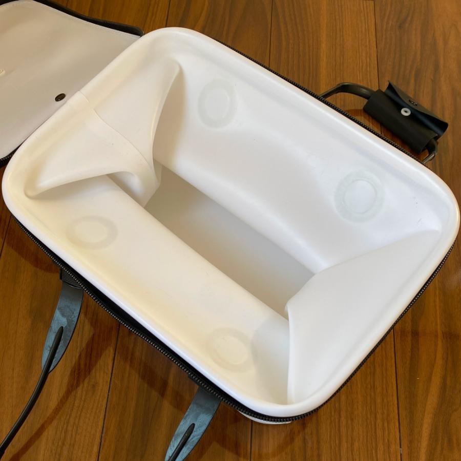 Riseway Riseway 磯バッカン折畳 UEV-035 36cm ホワイト : いとう釣具店 Yahoo!Shop - 通販 - Yahoo!ショッピング