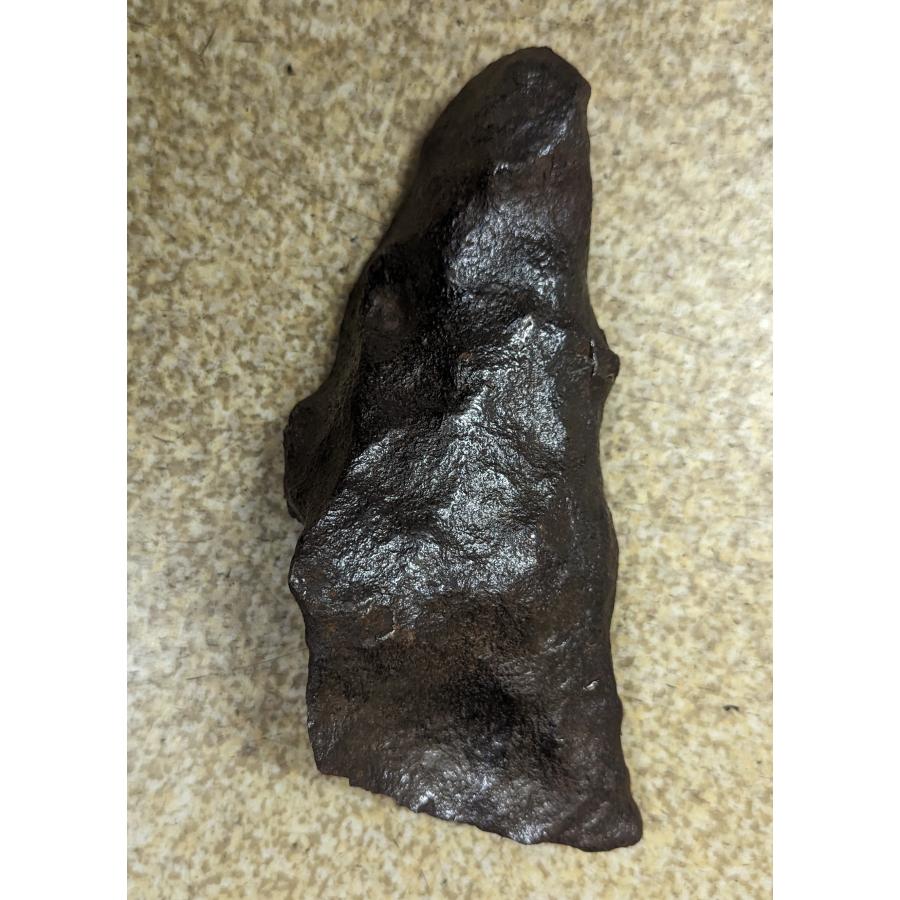 ギベオン原石【大】 2.22kg 完全体 かっこいい形 Gibeon meteorite 鉄隕石 : 宇宙村 - 通販 - Yahoo!ショッピング