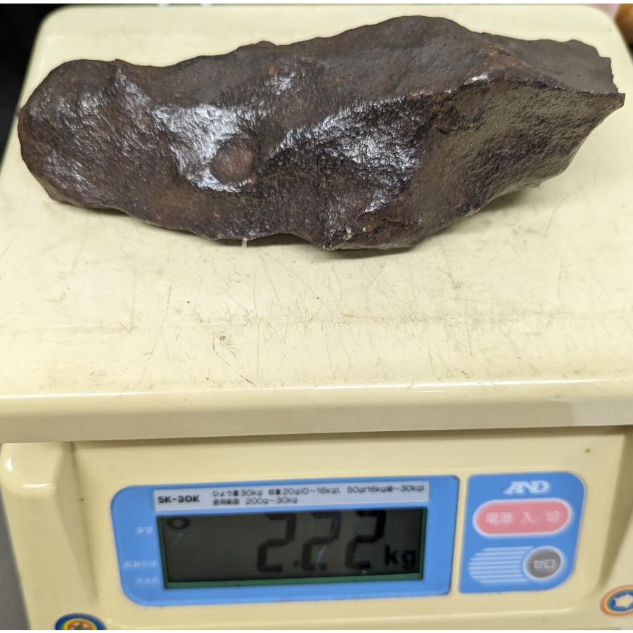 ギベオン原石【大】 2.22kg 完全体 かっこいい形 Gibeon meteorite 鉄隕石 : 宇宙村 - 通販 - Yahoo!ショッピング