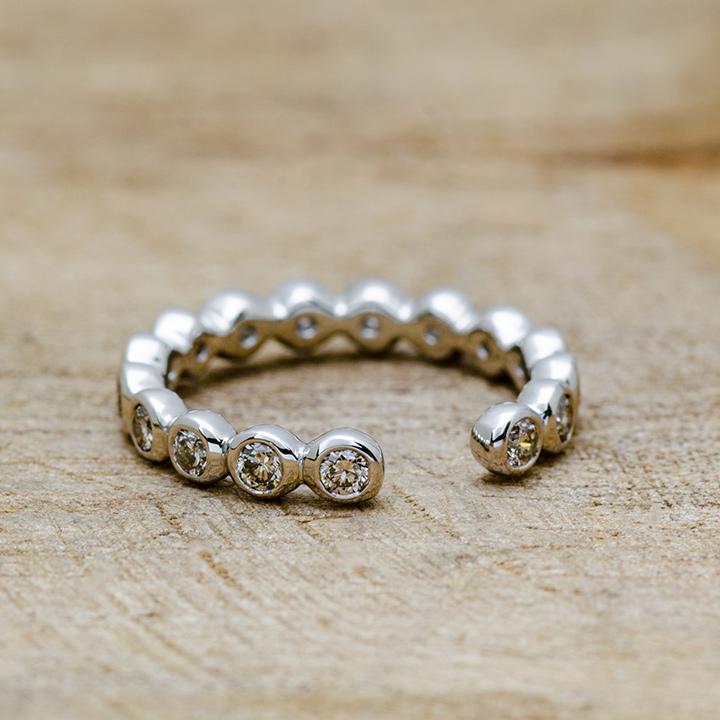 イヤーカフ エタニティ ダイヤモンド 0.4ct PT950 レディース 40代 50代 普段使い ハード加工 :EC0019:umu - 通販 - Yahoo!ショッピング