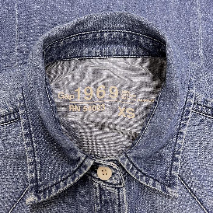 GAP ギャップ デニム ウエスタンシャツ ドットボタン留め 無地 レギュラーカラー 長袖 両胸ポケット 綿100% XS ブルー 青 レディース 女性 : Undo Rowa ヤフー店 ...