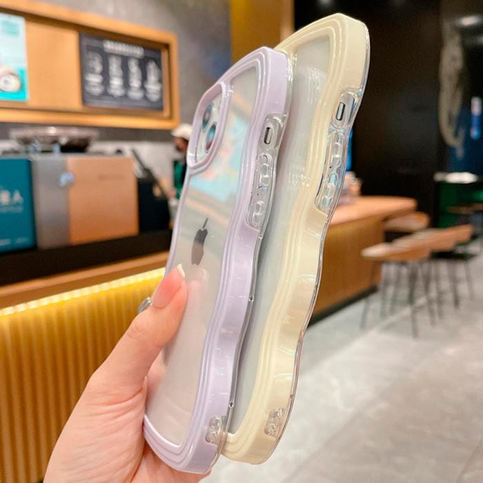 UNiCASE iPhoneケース iPhone15 14 13 SE 8 7 スマホケース スマホ ケース 韓国 人気 トレンド 背面型 ウェーブ型 なみなみ うねうね SNS映え プチプラ ...