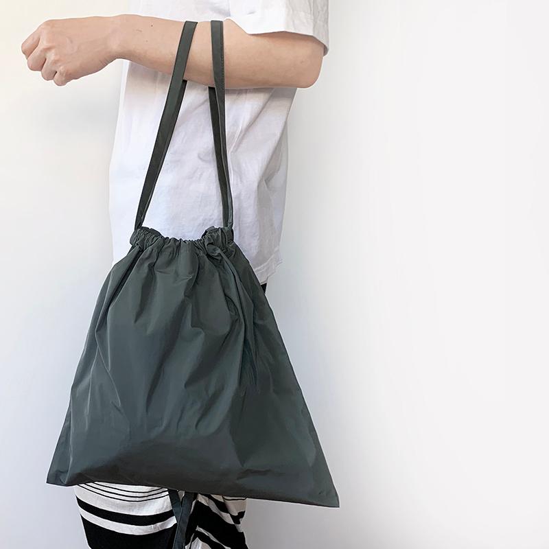 formuniformフォームユニフォーム ショルダー付巾着バッグ S リトアニア Drawstring bag with strap :22119001S:Unmaison - 通販 ...