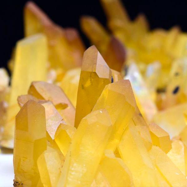 アーカンソー 水晶 ゴールデンヒーラー 種類お任せ (約80g~約90g前後) ミニクラスター 原石 アメリカ アーカンソー州産 ゴールデンクォーツ クリスタル : 厳選天然石専門店 ...