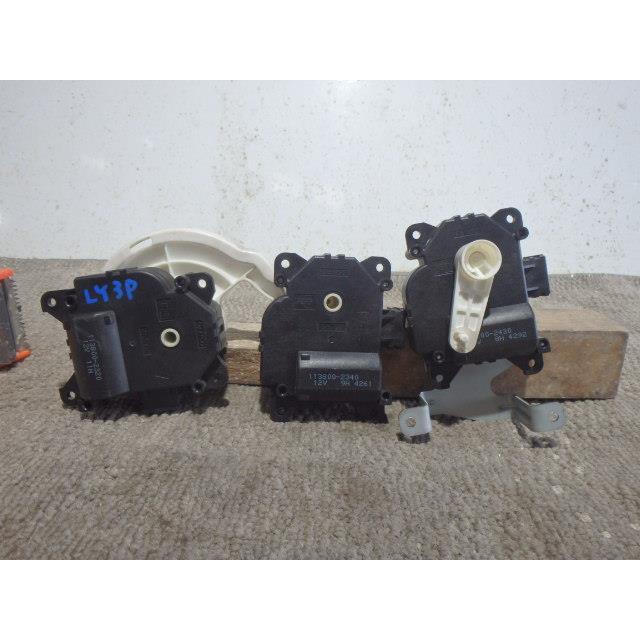 MPV DBA-LY3P その他 A/Cヒーター系 23C スポーティパッケージ L3-VE 34F 113800-2430 113800-2320/2340 エアコン用サーボモーター3個 ...
