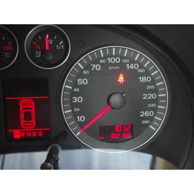 アウディ A3 GH-8PBMJF スピードメーター スポーツバック3.2クワトロ 4WD BMJ LZ9Y 203612 : used ...