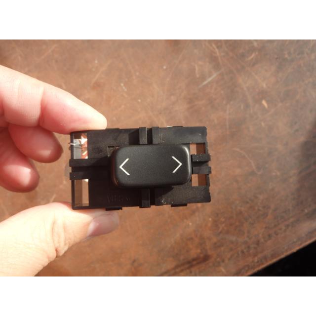 キャデラック ドゥビル GH-AK64K パワーウインドウスイッチ 4K リア左 25665571 204532 : used-part ...