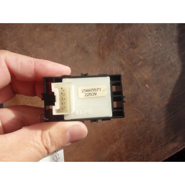 キャデラック ドゥビル GH-AK64K パワーウインドウスイッチ 4K リア左 25665571 204532 : used-part ...
