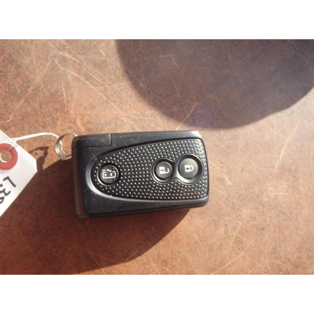 タント DBA-L385S キーレスリモコン Gスペシャル 4WD KF-VE W24 後期/パワースライド付 204635 : ...