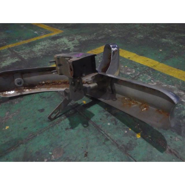 ビュート E-HK11 フロントバンパー CG13DE BL6 左側 205676 : used-part-factory - 通販 - Yahoo!ショッピング