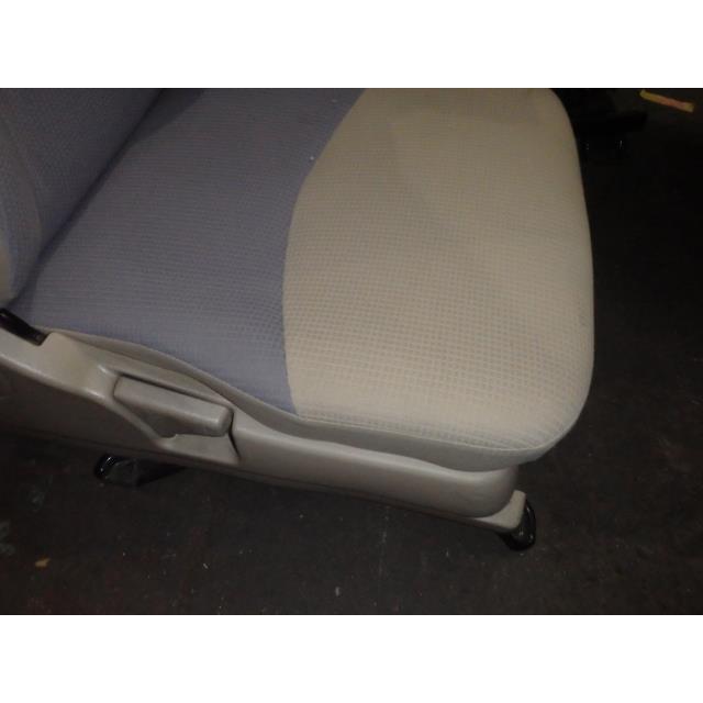 エッセ DBA-L235S ドライバーシート X KF-VE S32 207731 : used-part-factory - 通販 - Yahoo!ショッピング