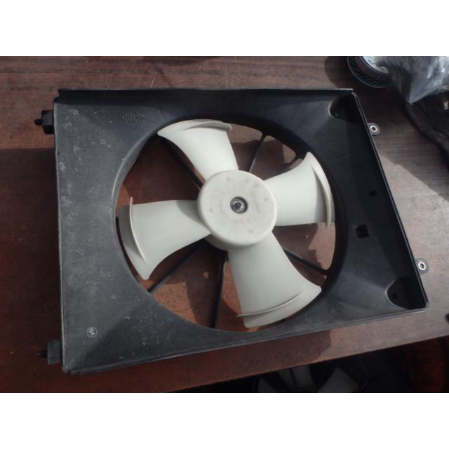 ステップワゴン DBA-RG1 電動ファン K20A YR560M 19030-RTA-004 助手席側 208169 : used-part-factory - 通販 - Yahoo!ショッピング